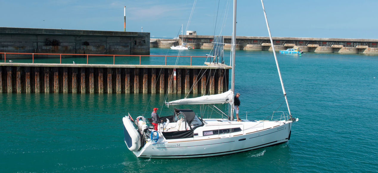 Brighton Marina lock procedure